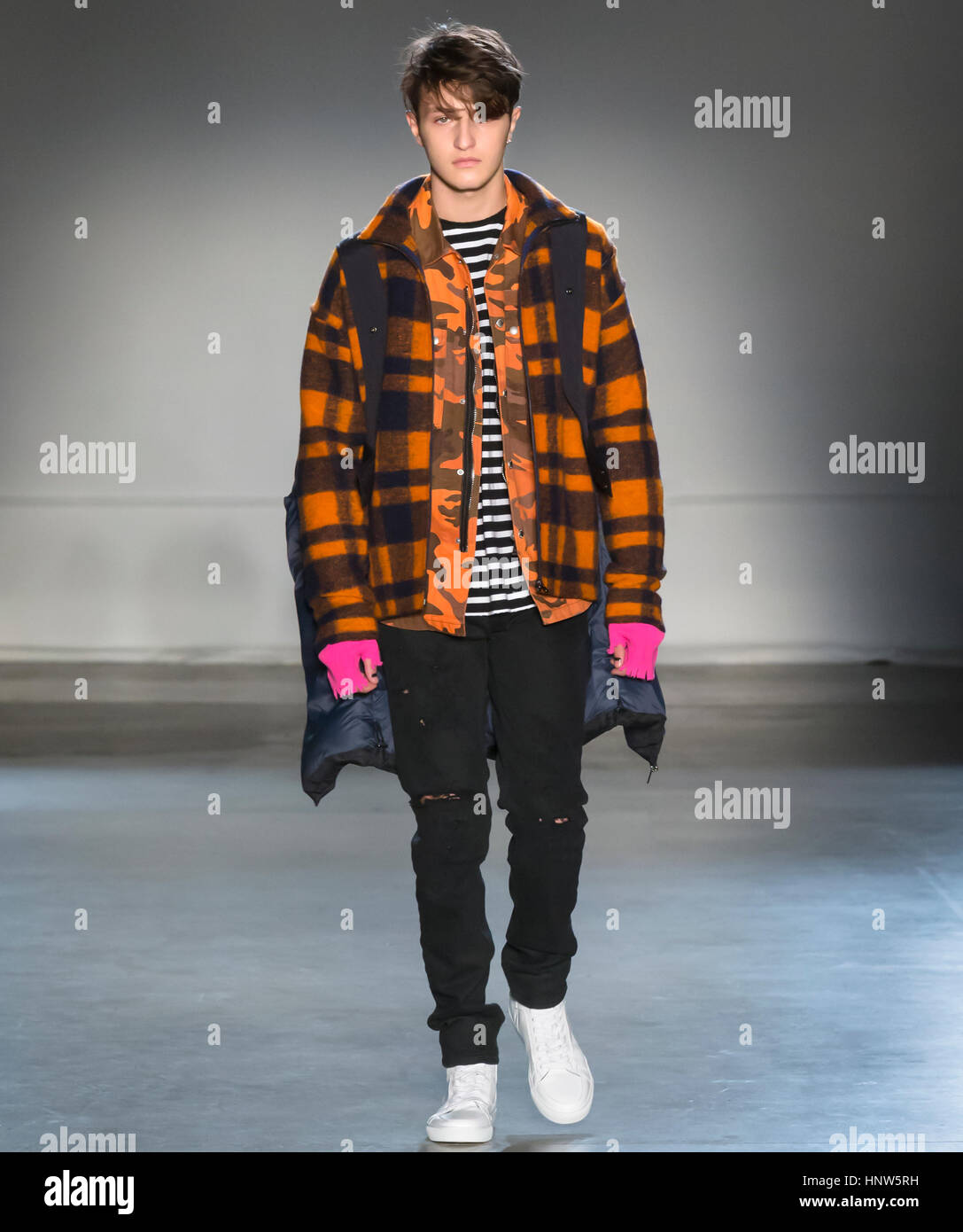 Anwar hadid hi-res stock photography and images - Alamy