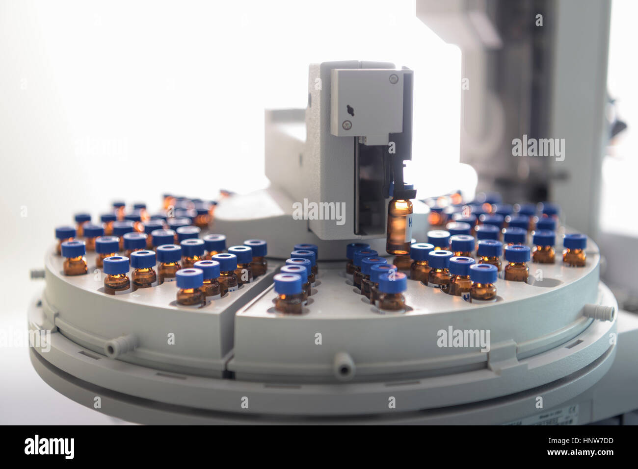 Crystal machine hi-res stock photography and images - Alamy