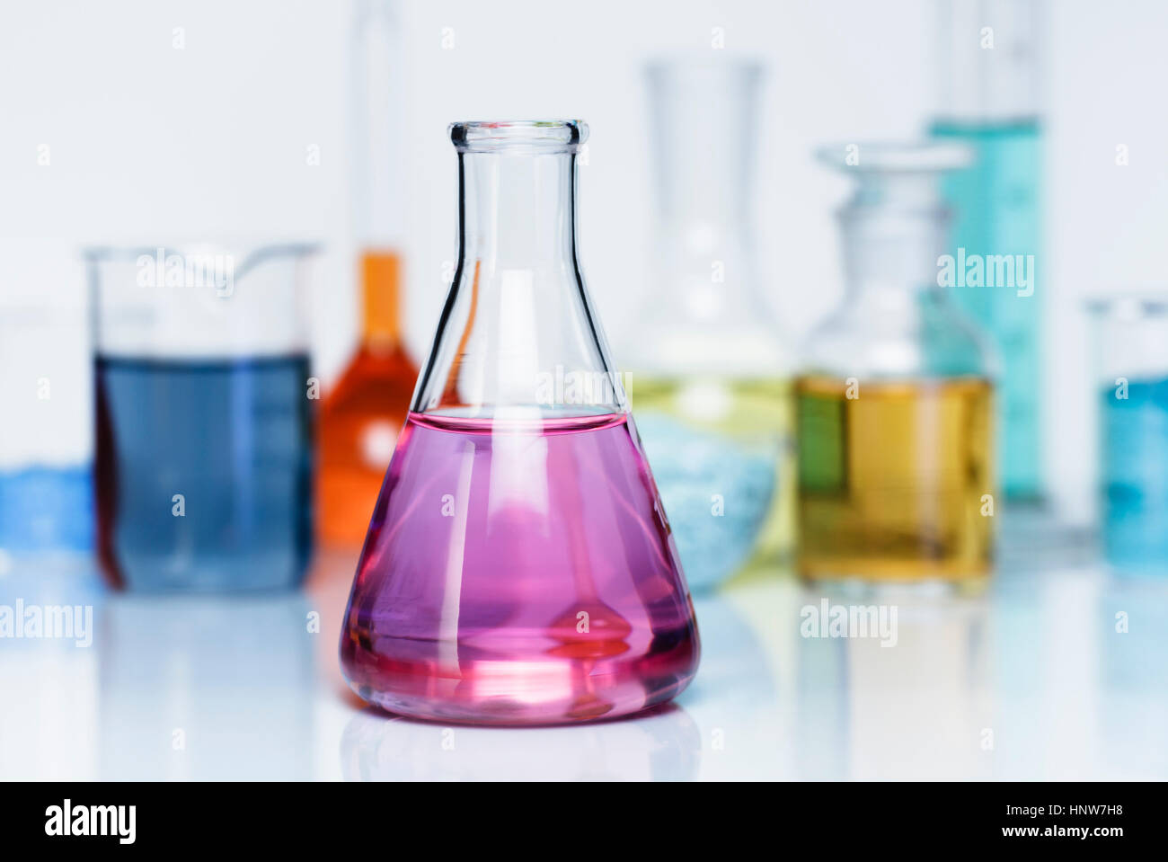 Preparation Of N Potassium Permanganate (KMnO4) Solution, 45% OFF