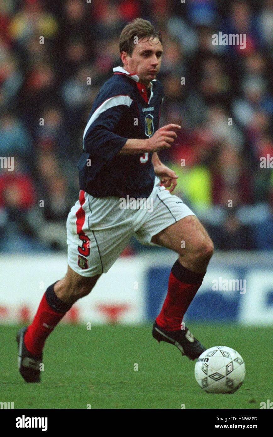TOMMY BOYD SCOTLAND & GLASGOW CELTIC FC 18 November 1996 Stock Photo ...
