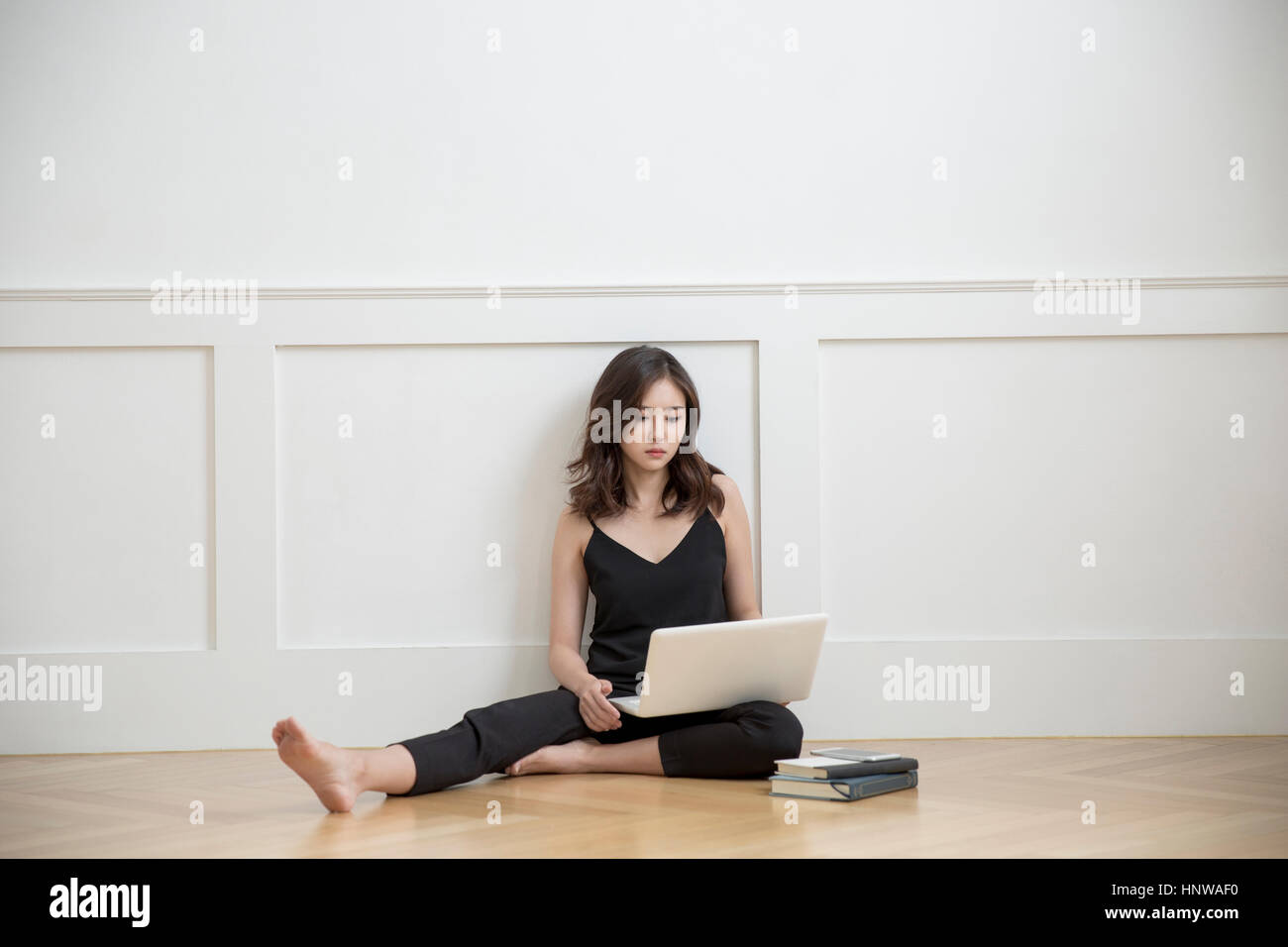 Young woman bored Stock Photo - Alamy