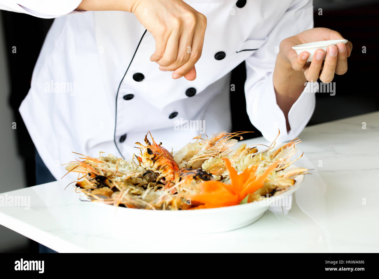 Sprinkling salt and pepper hi-res stock photography and images - Alamy