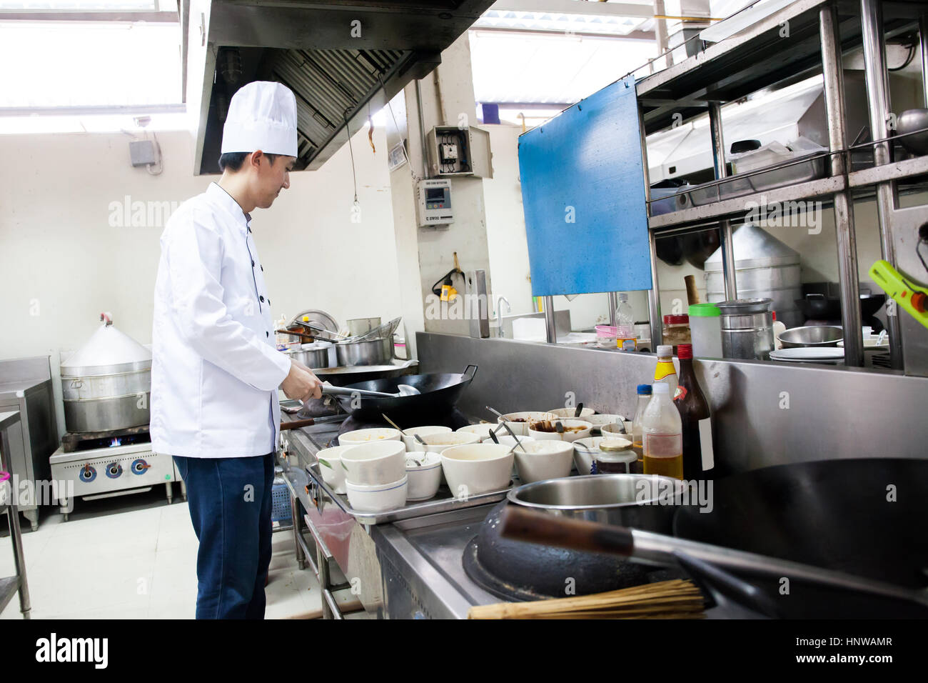 Restaurant kitchen hi-res stock photography and images - Alamy