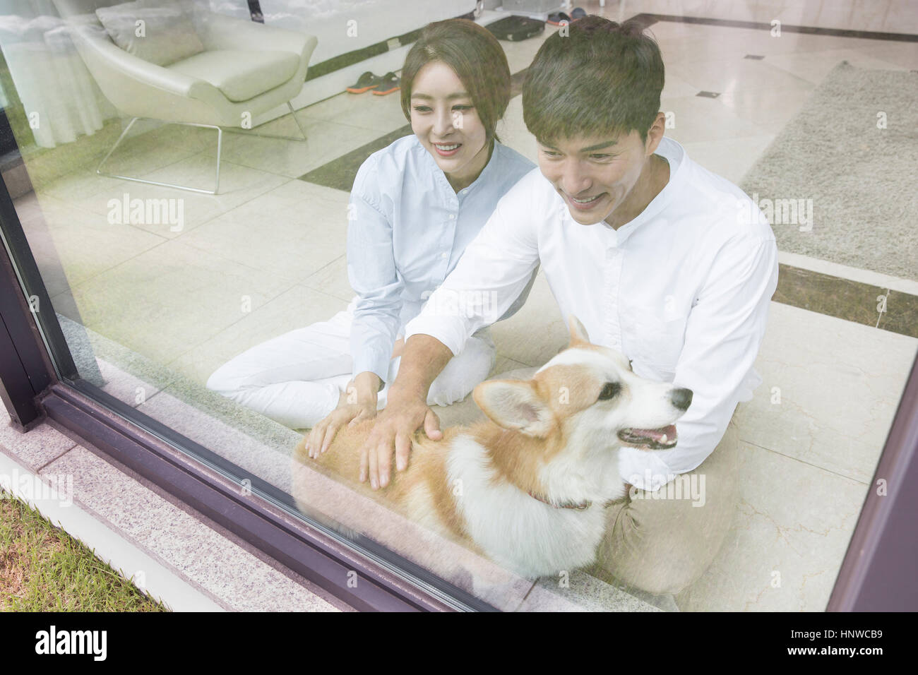 Couple with pet pet hi-res stock photography and images - Alamy