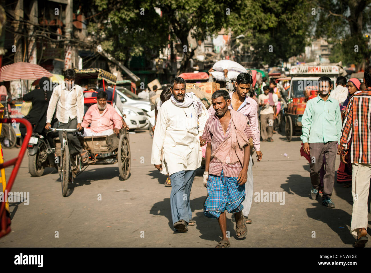 Crowded indian street hi-res stock photography and images - Alamy