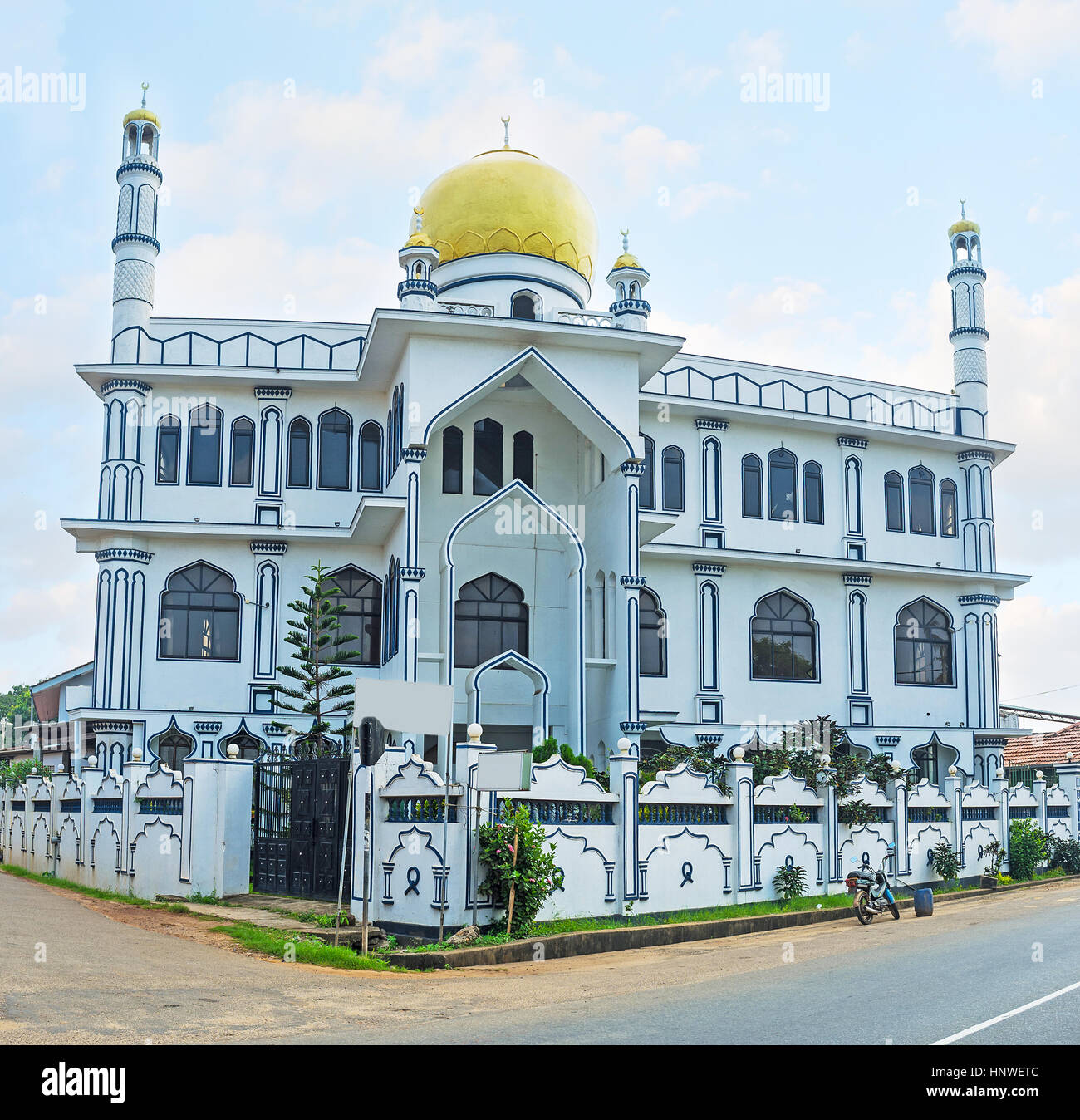 Islamic technology hi-res stock photography and images - Alamy