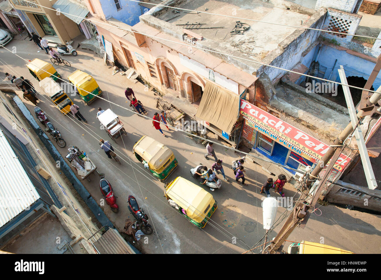 Indian slum area hi-res stock photography and images - Alamy