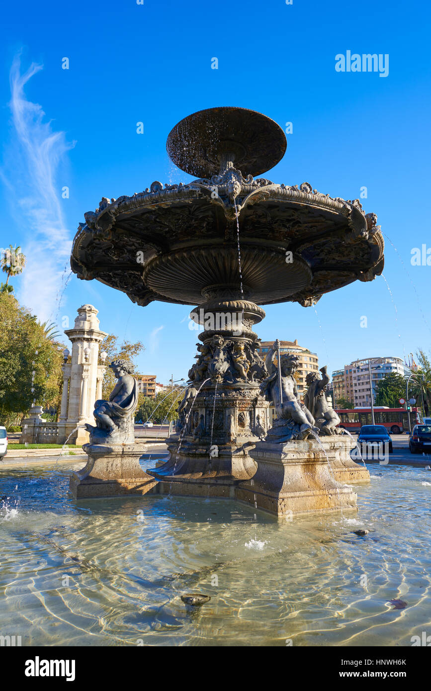 Fountain in central alameda park hi-res stock photography and images ...