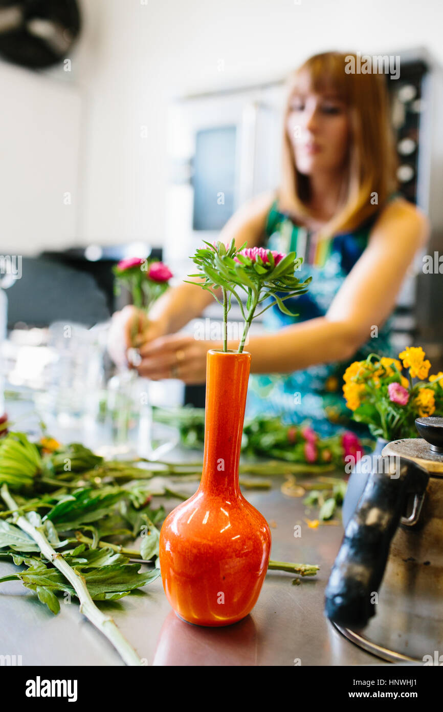 Woman vase kitchen hi-res stock photography and images - Alamy