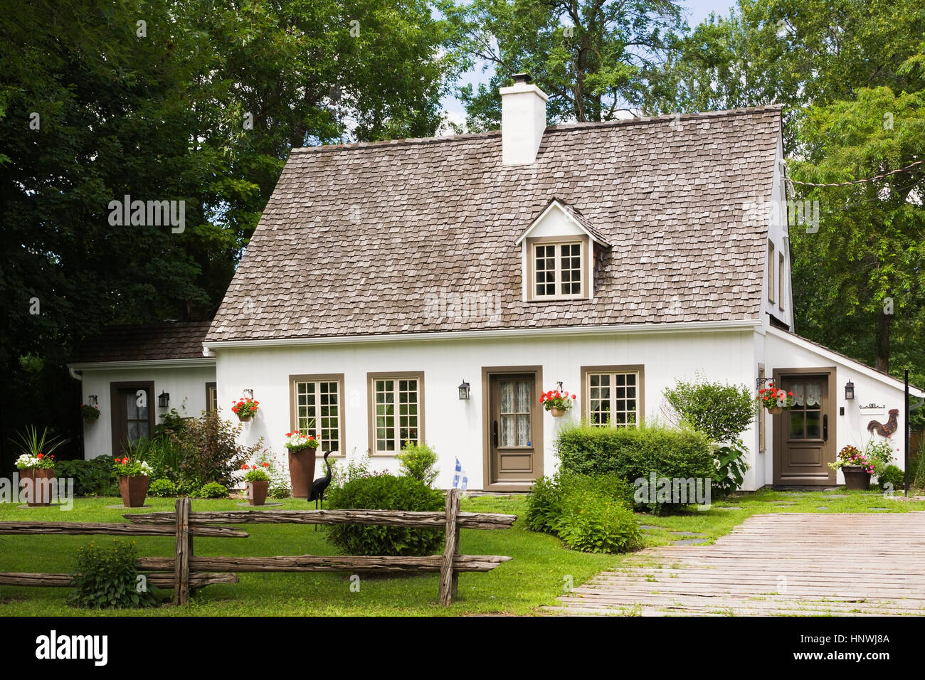 Canadiana quebec hi-res stock photography and images - Alamy