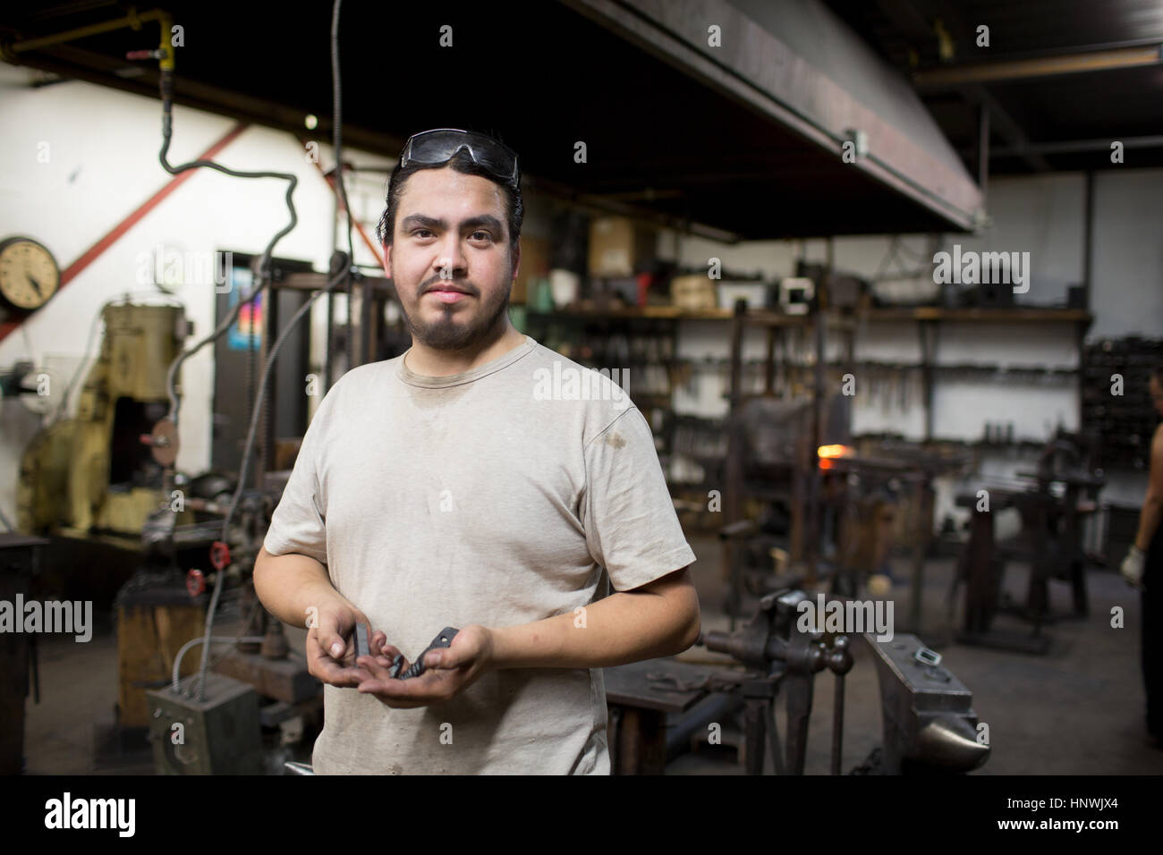 Blacksmith metalsmith hi-res stock photography and images - Alamy