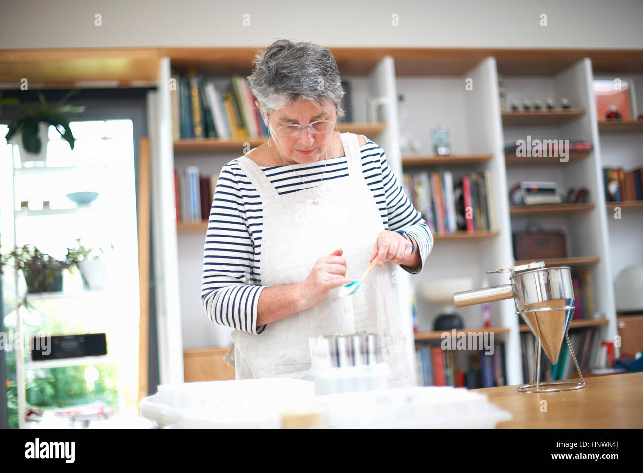 Skincare containers hi-res stock photography and images - Alamy