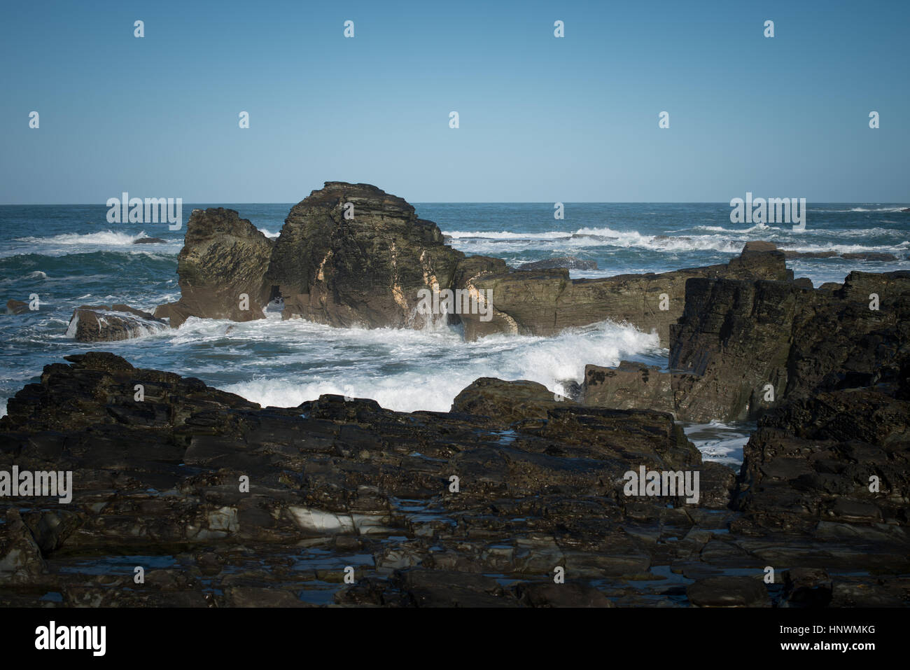 Sea rocks jagged rough hi-res stock photography and images - Alamy