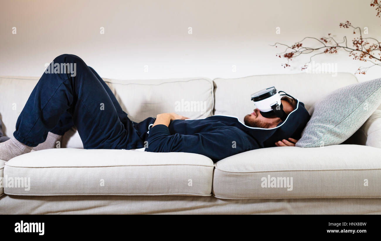 Virtual reality relaxation hi-res stock photography and images - Alamy