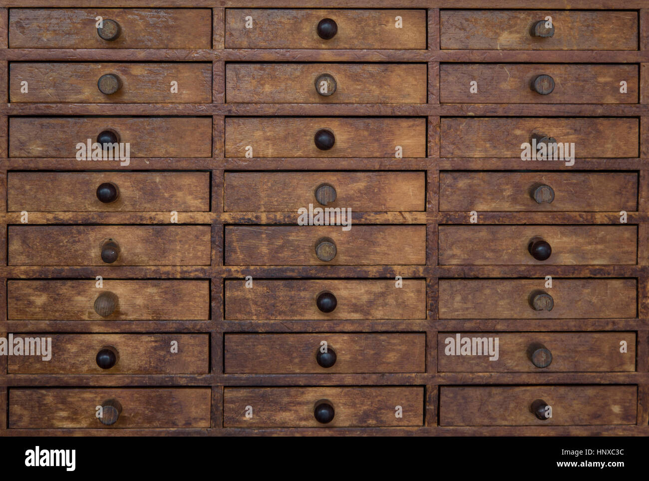 Closeup detail of the old vintage wooden drawers Stock Photo - Alamy