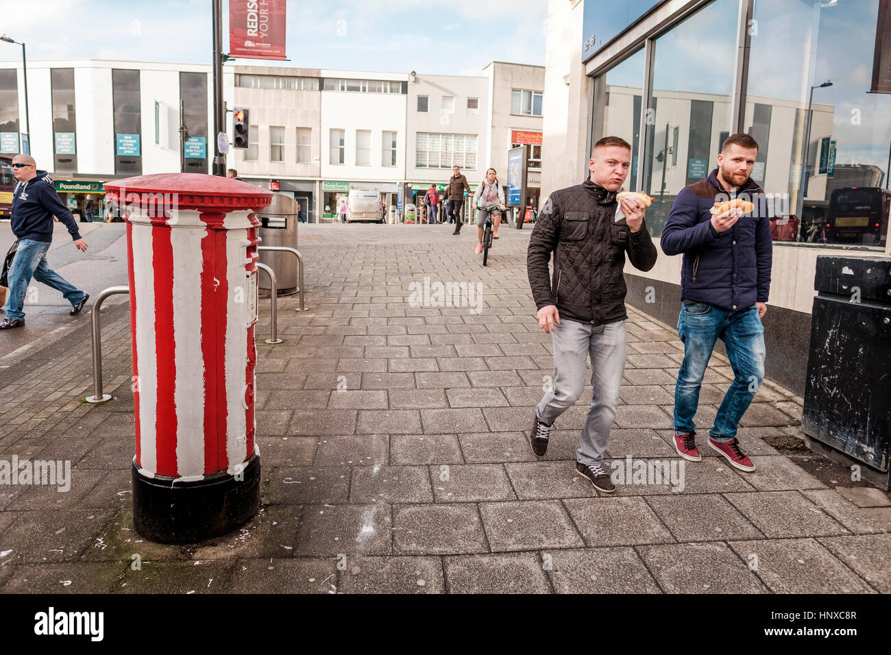 Royal box wembley hi-res stock photography and images - Alamy