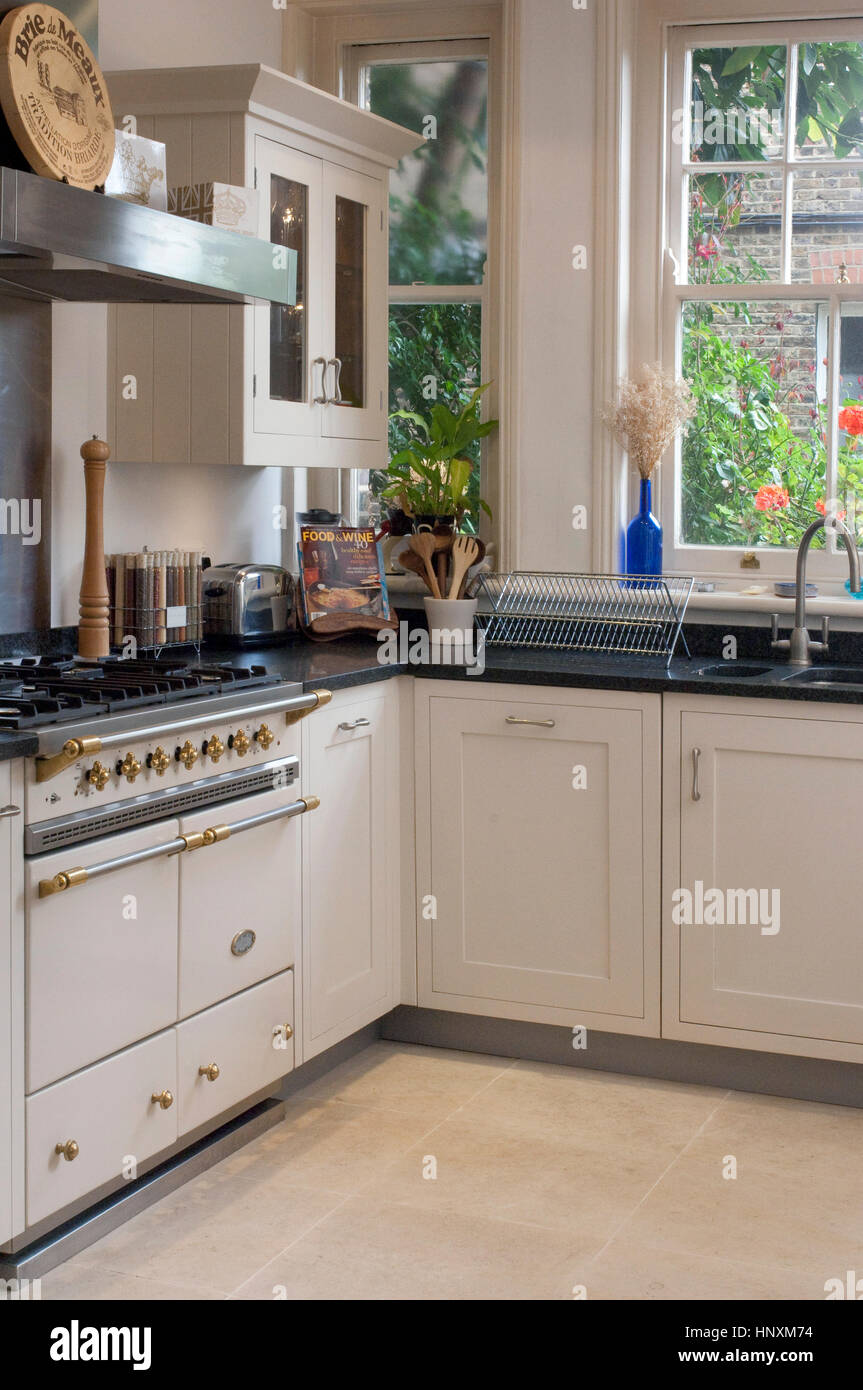 Kitchen English England High Resolution Stock Photography and Images ...
