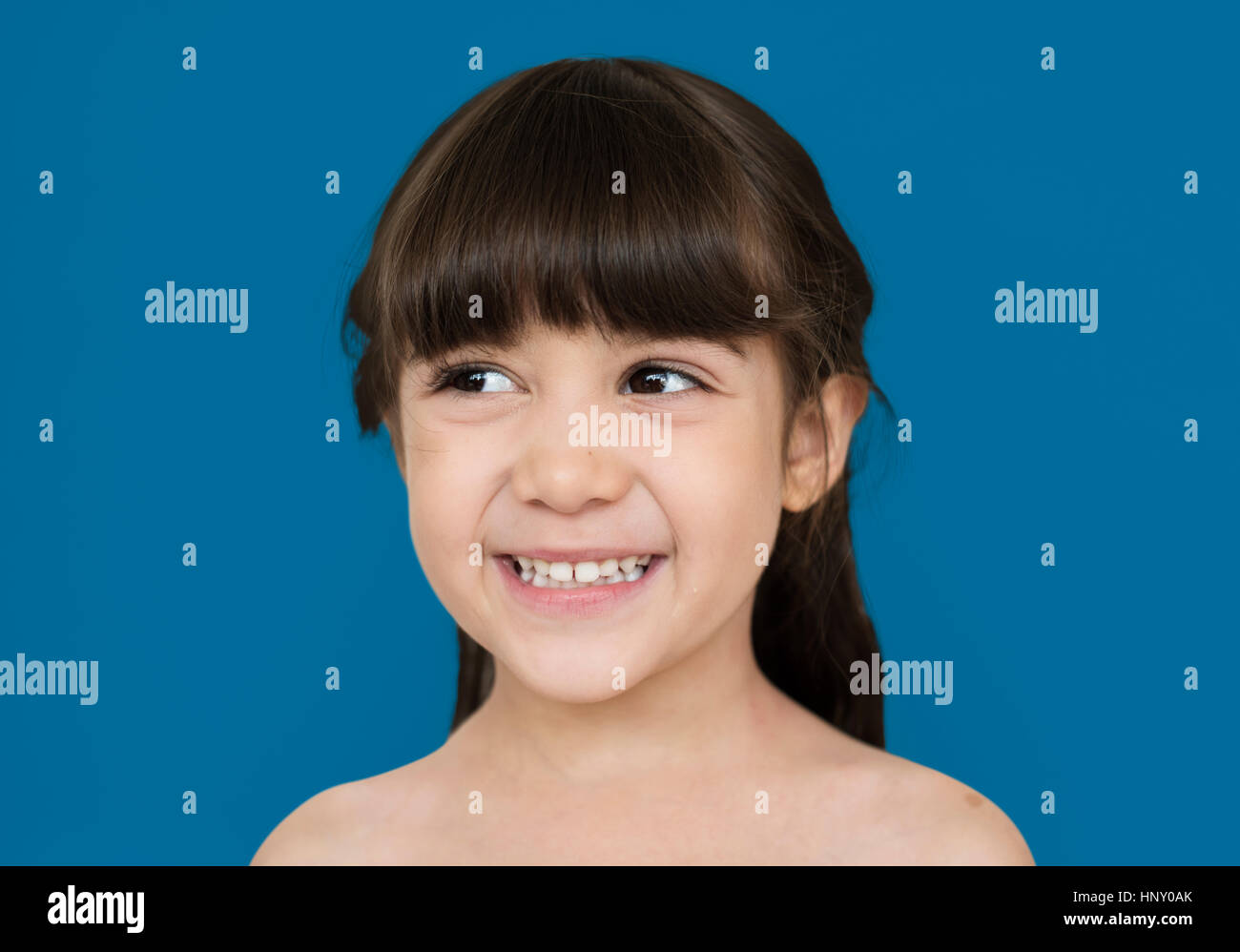 Little Girl Smiling Bare Chested Stock Photo - Alamy