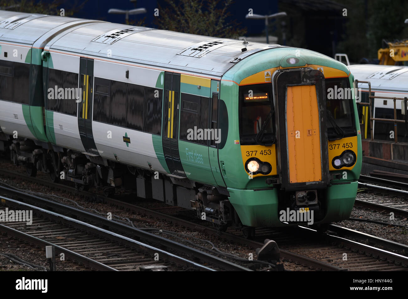 Southern rail train at Victoria Station in London Stock Photo - Alamy