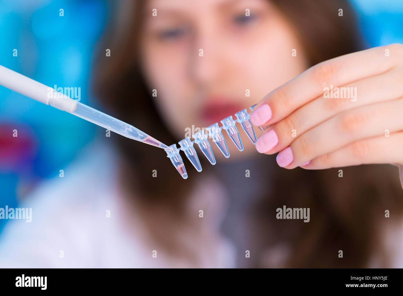 Pipette lab hi-res stock photography and images - Alamy