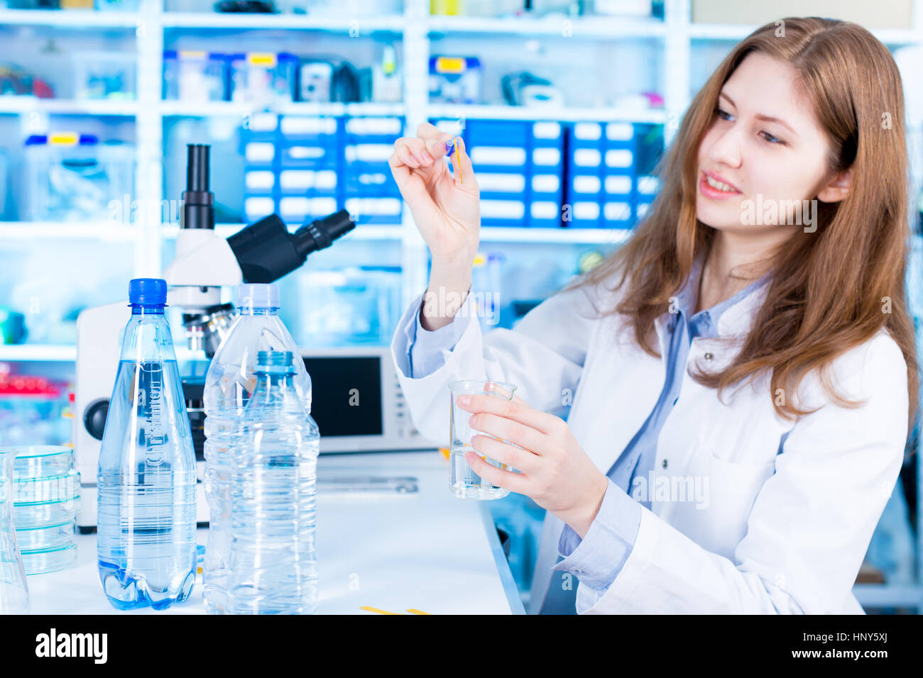 Woman science Assistant in laboratory with test of drink water Stock ...