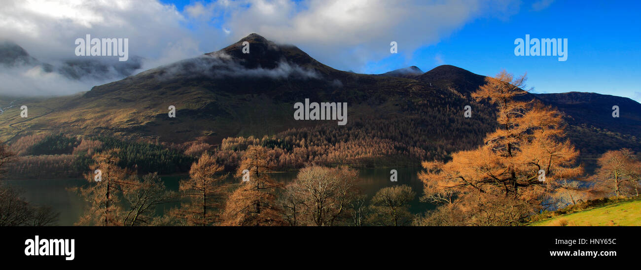 Autumn colours Red Pike Fell, Buttermere, Lake District National Park ...