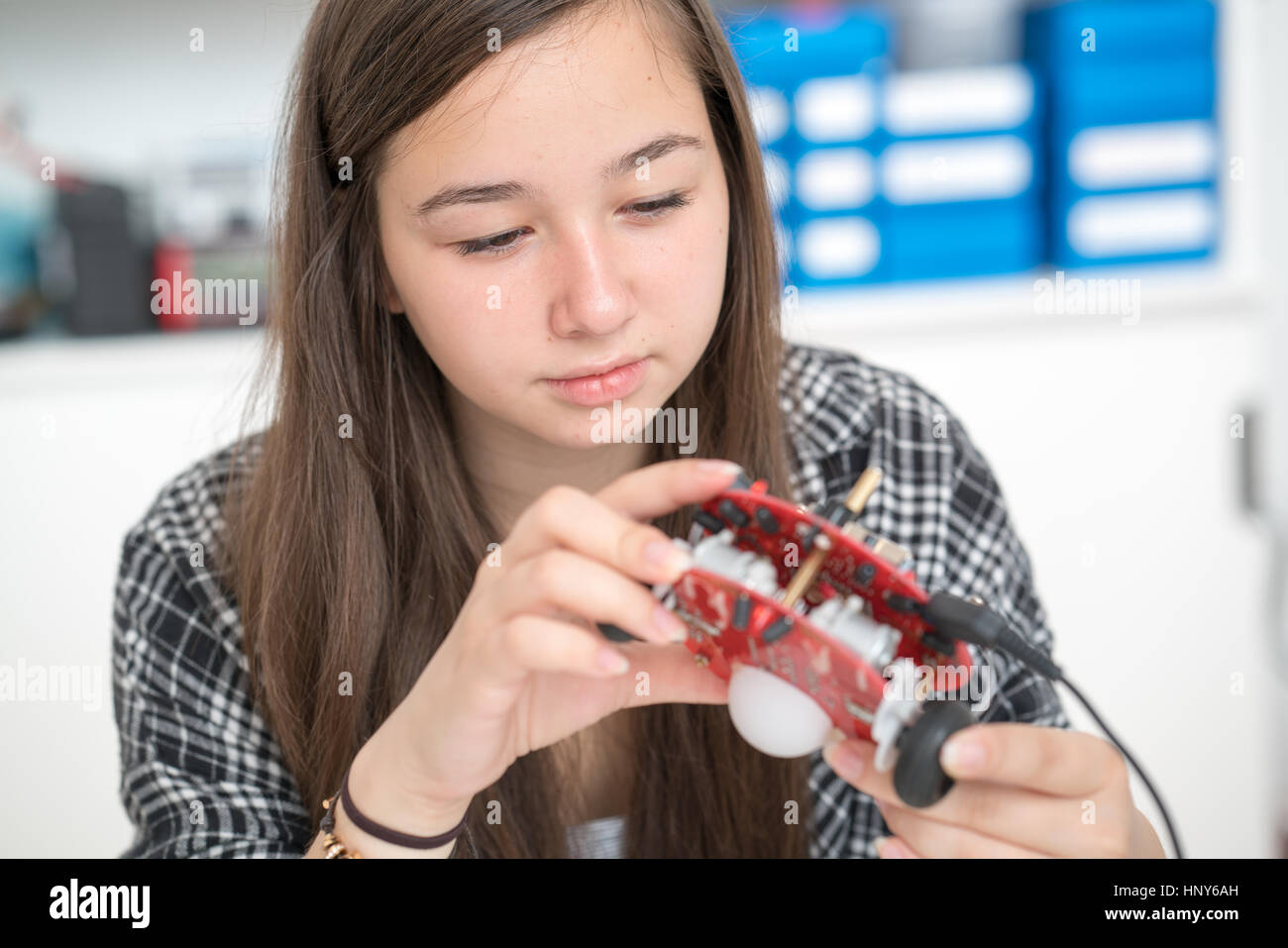 Robotics class school hi-res stock photography and images - Alamy