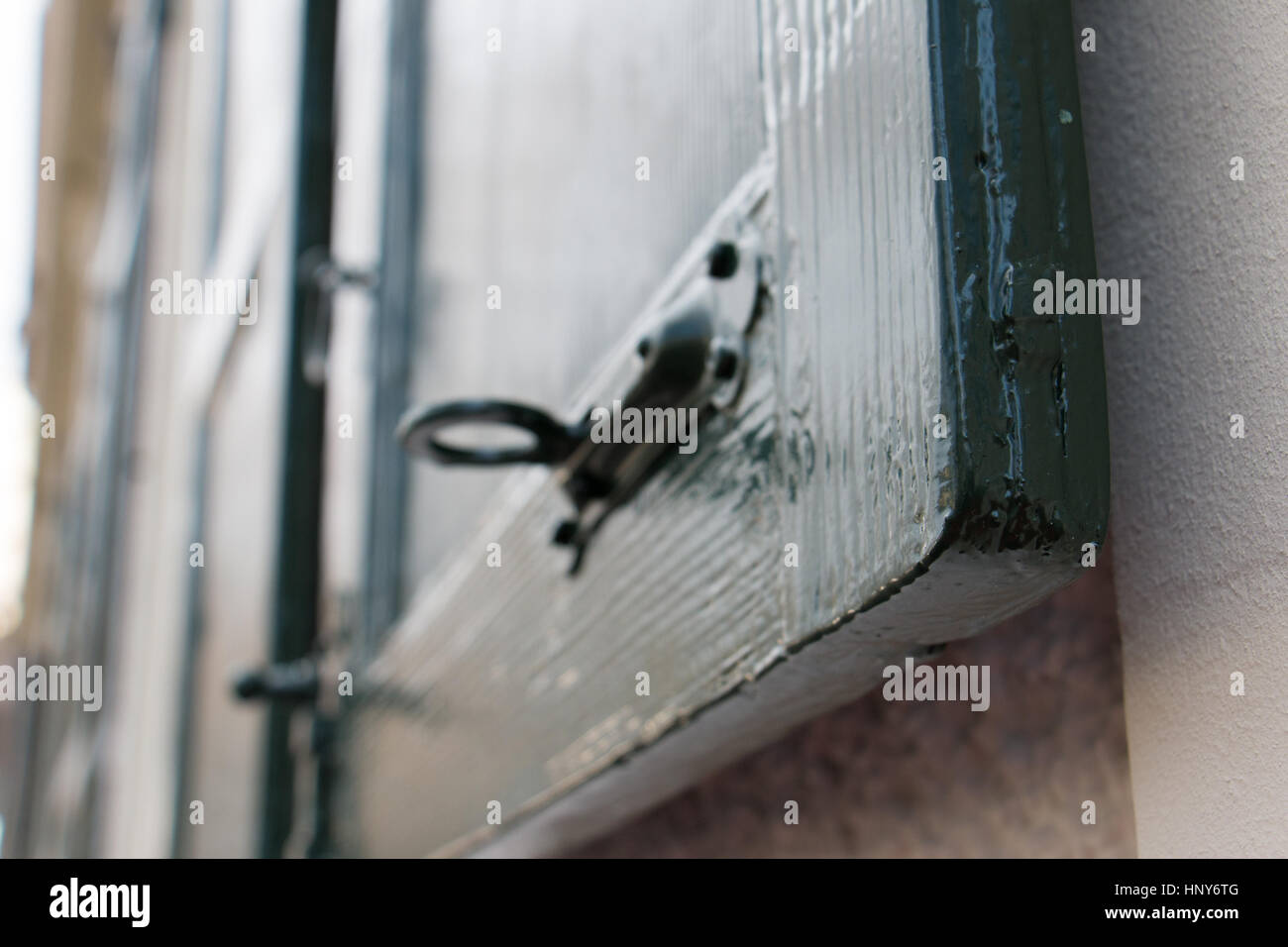 Metal shutter catch hi-res stock photography and images - Alamy