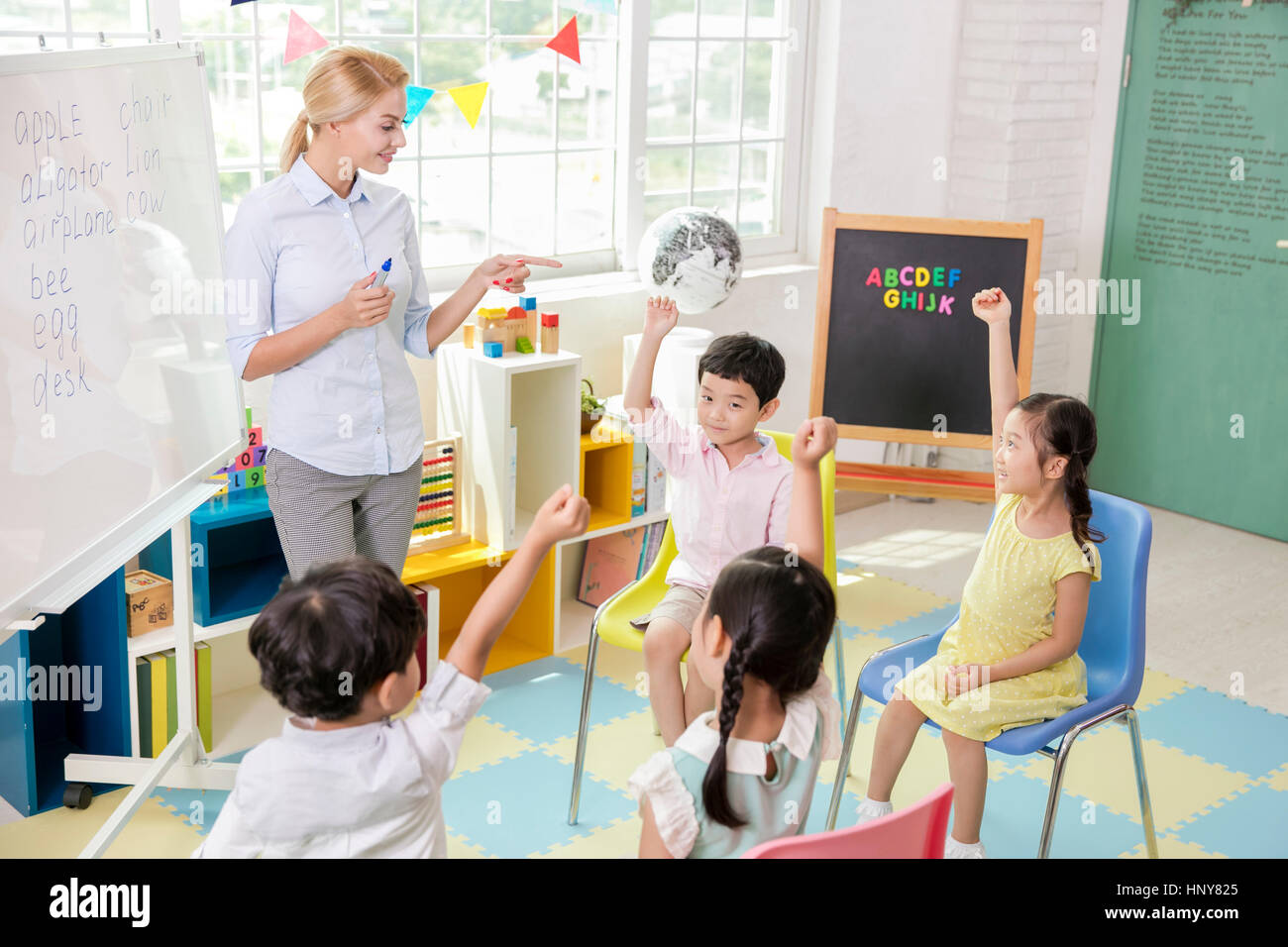 English class at kindergarten people hi-res stock photography and ...