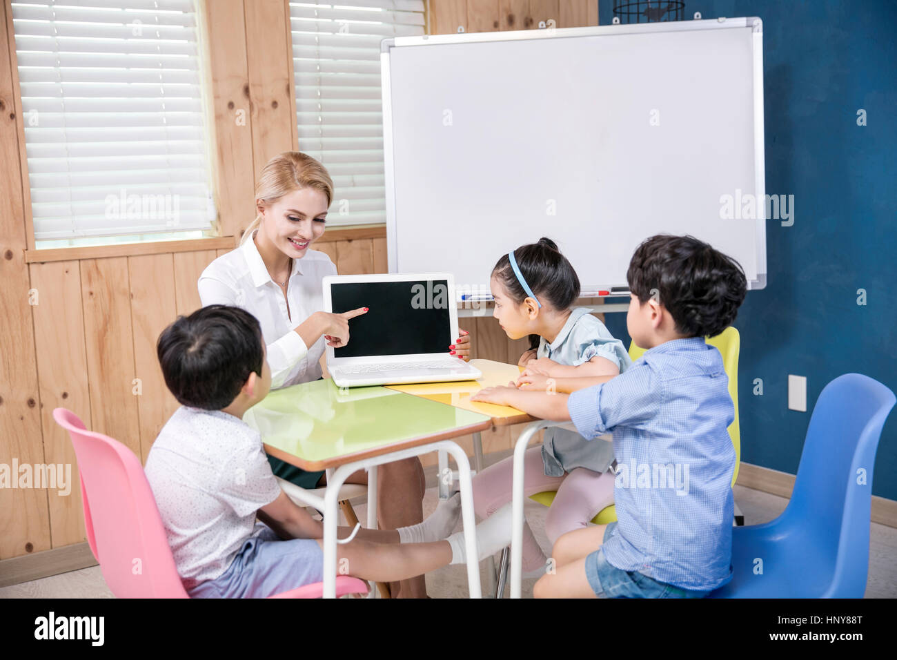 Coding class hi-res stock photography and images - Alamy