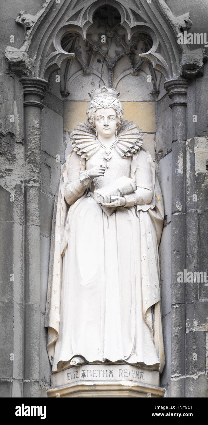 Statue elizabeth i hi-res stock photography and images - Alamy