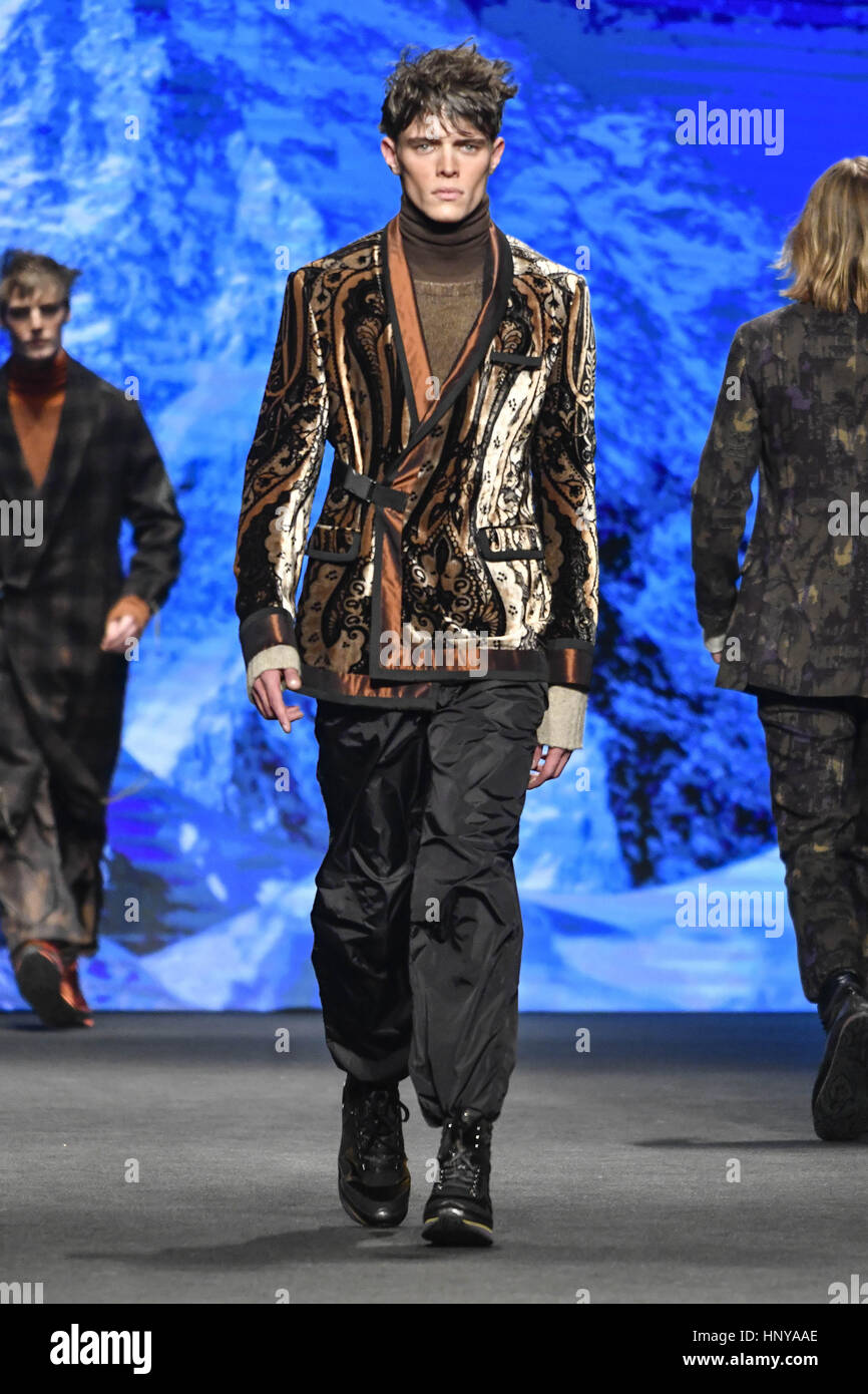 Milan Fashion Week Men's - ETRO - Catwalk Featuring: Model Where: Milan ...