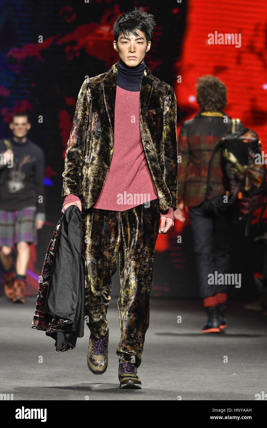 Milan Fashion Week Men's - ETRO - Catwalk Featuring: Model Where: Milan ...