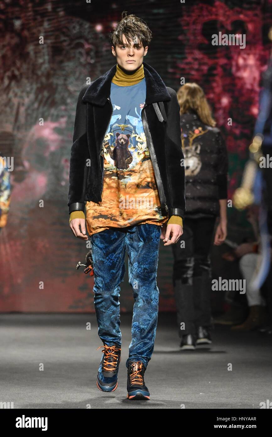 Milan Fashion Week Men's - ETRO - Catwalk Featuring: Model Where: Milan ...