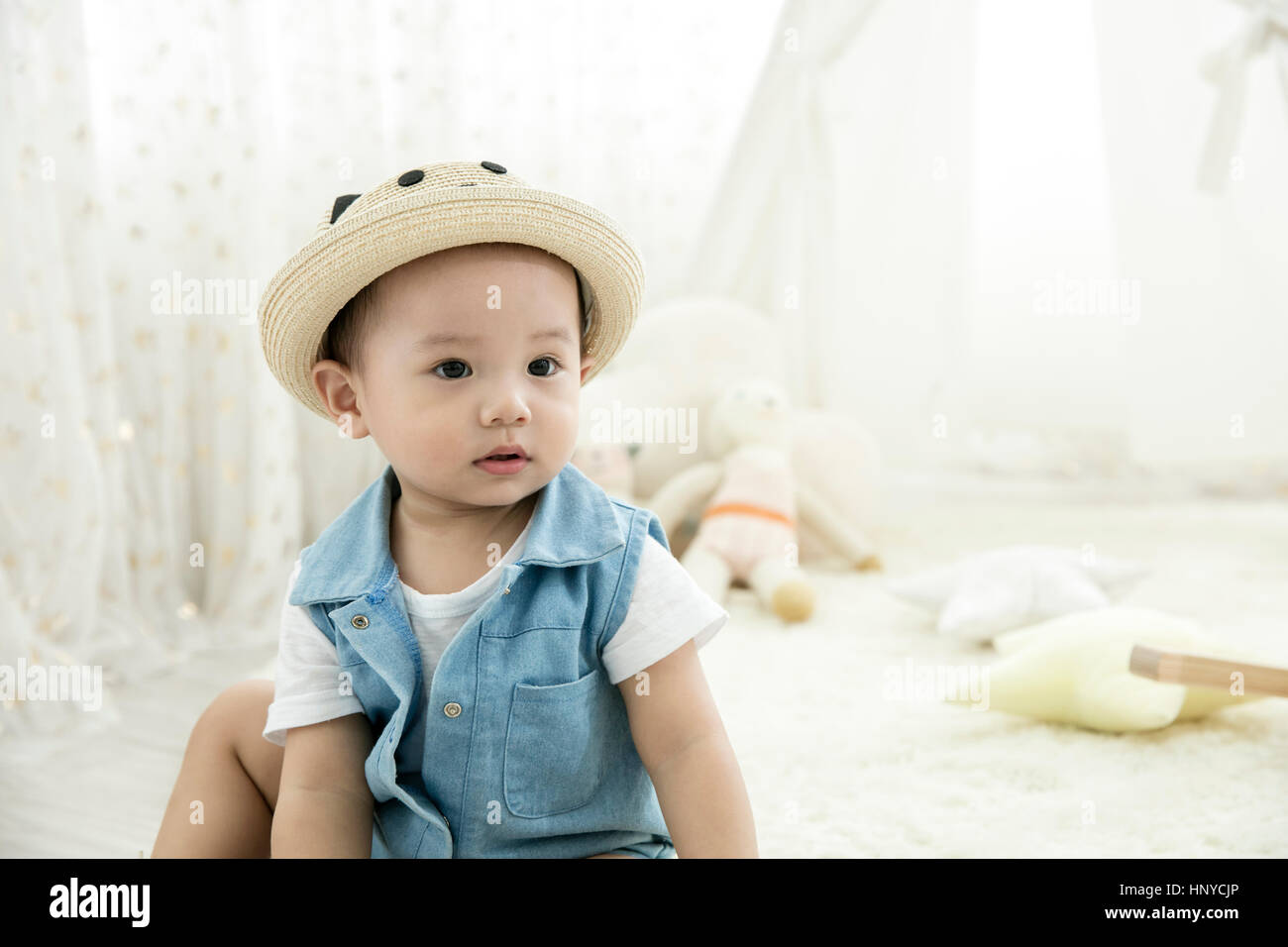 Camera people baby hi-res stock photography and images - Alamy