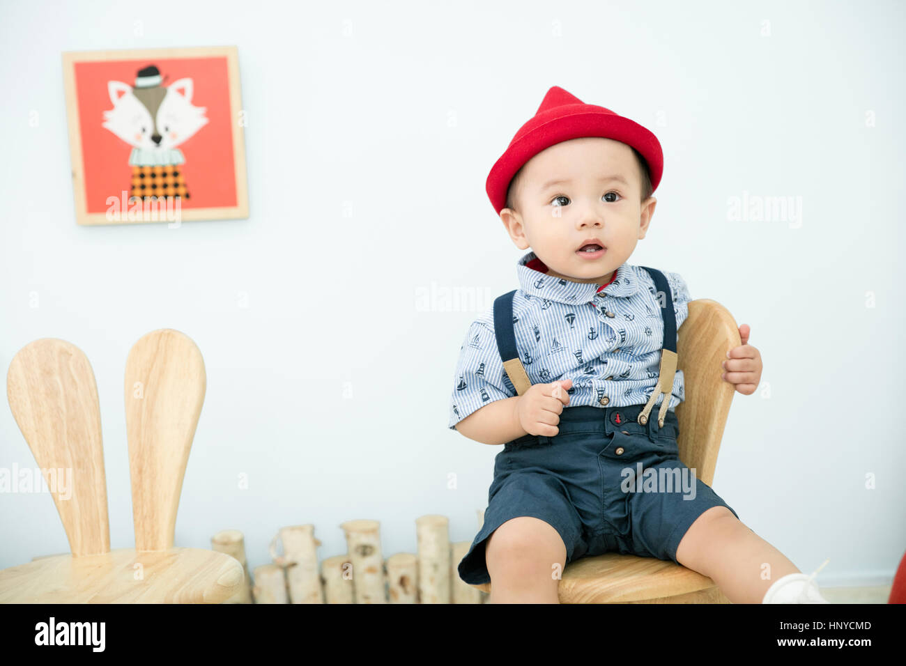 Asian cute baby sitting hi-res stock photography and images - Alamy