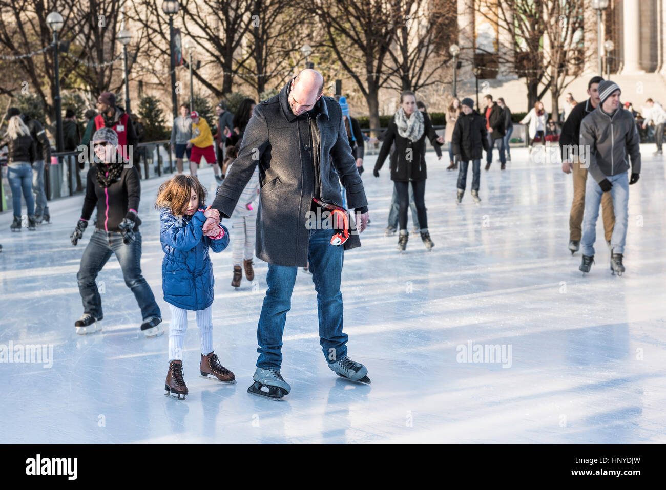 Downtown dc ice sculpture hi-res stock photography and images - Alamy