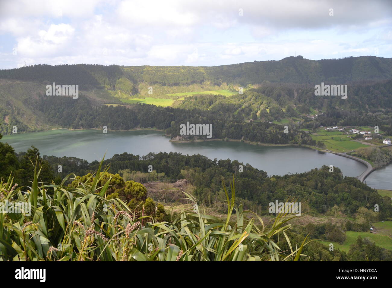 A view at Azul Verde lake - Logoa verde Lagoa azul - in Portuguese ...