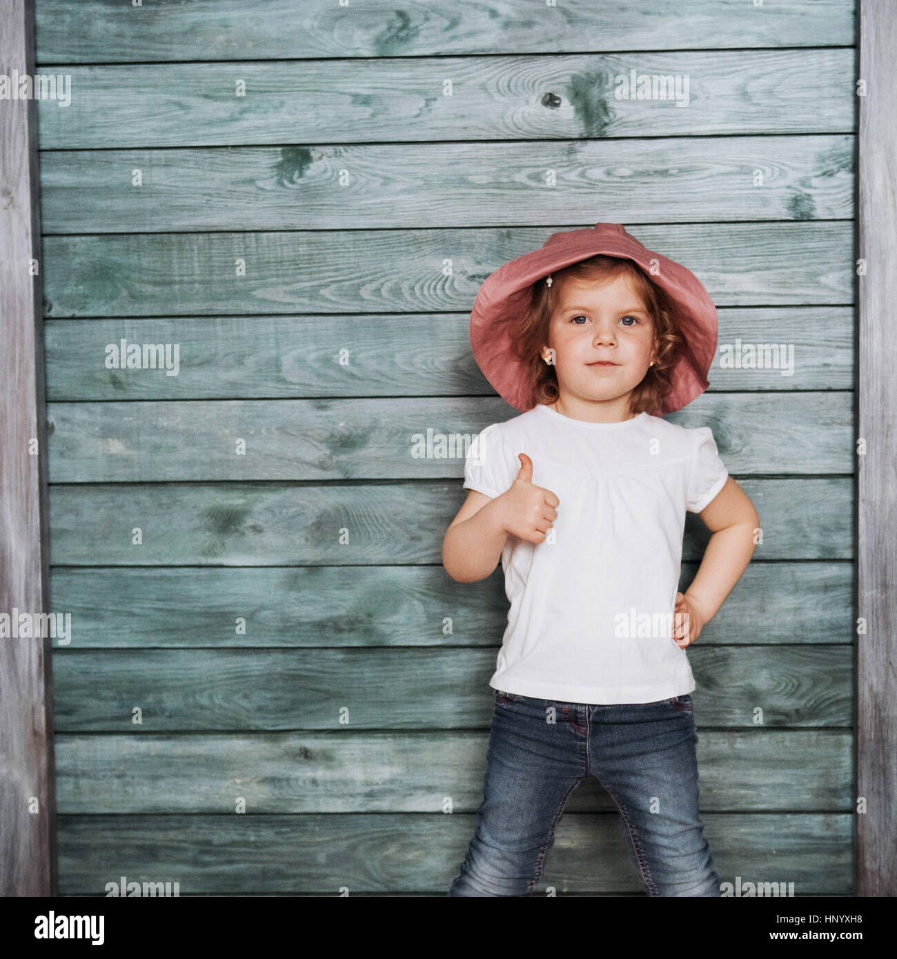 Fashion little girl baby dressed in summer in Panama Stock Photo - Alamy