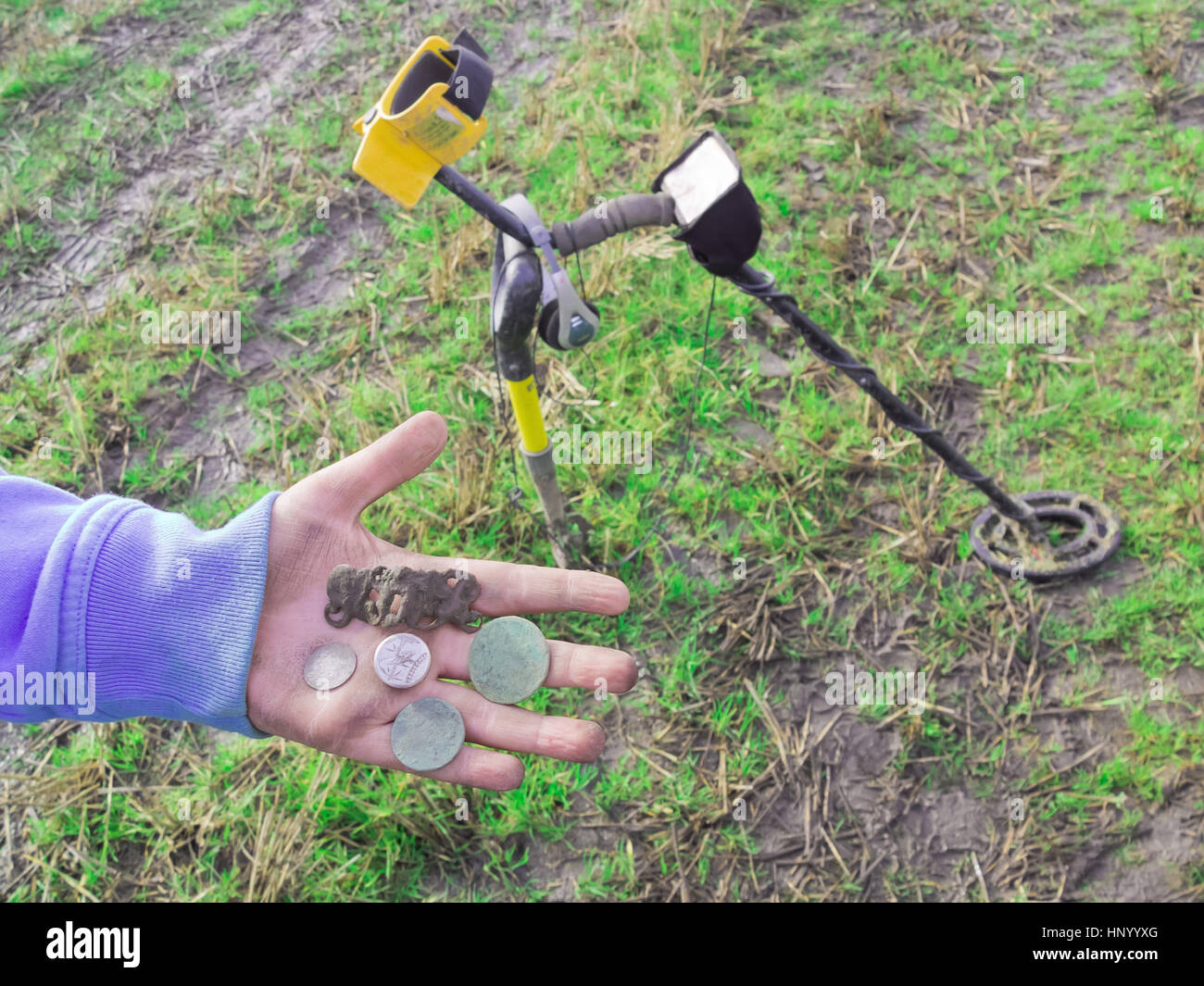 Vintage metal detector hi-res stock photography and images - Alamy