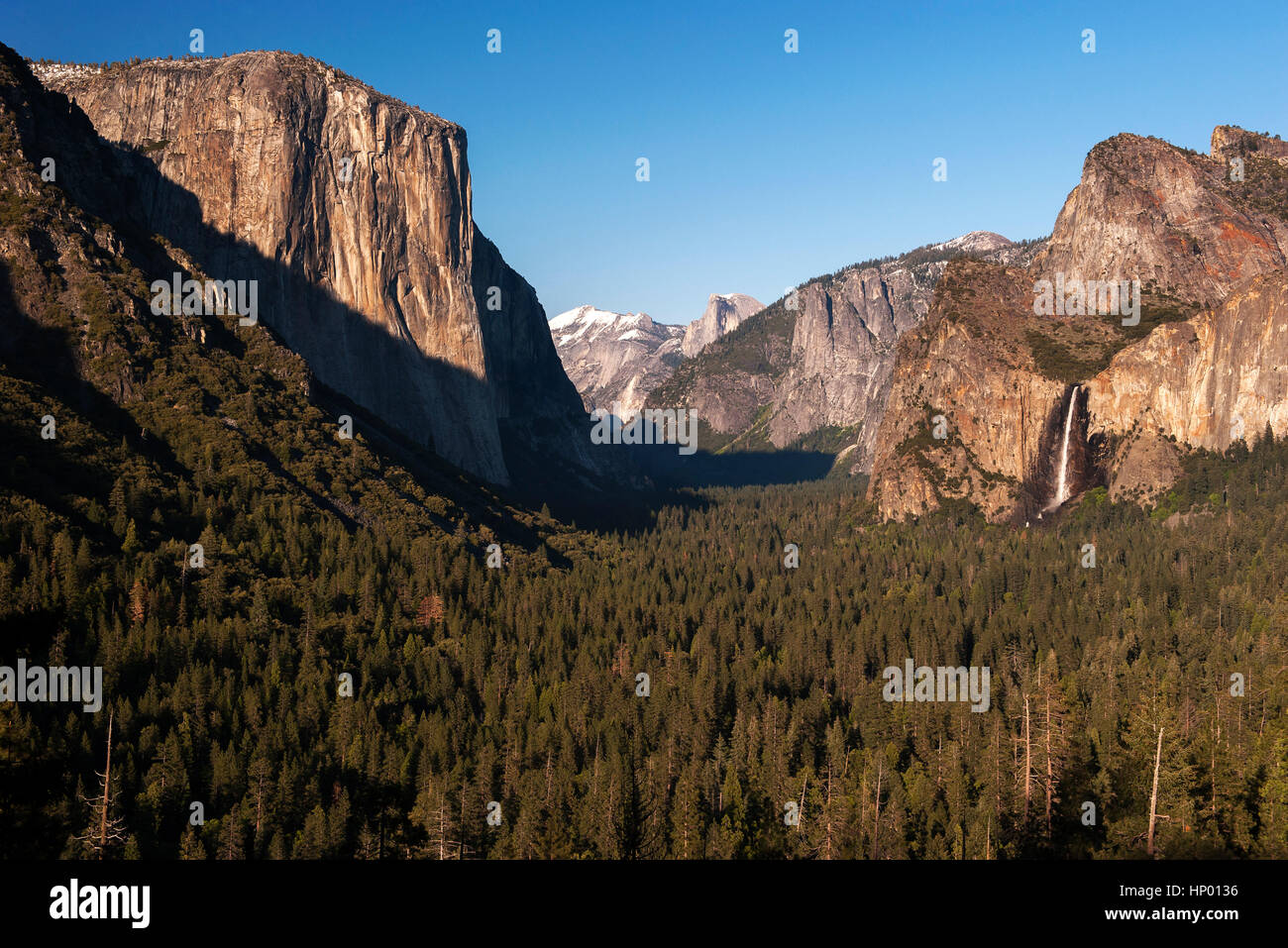 Tunnel view yosemite hi-res stock photography and images - Alamy