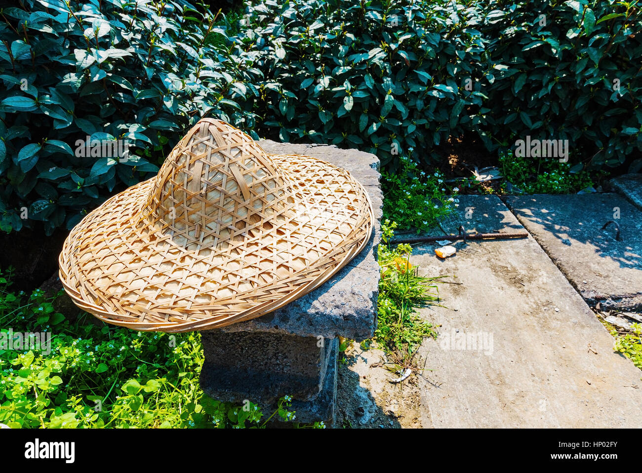 Traditional style Tea farmers hat in Longjing China Stock Photo - Alamy