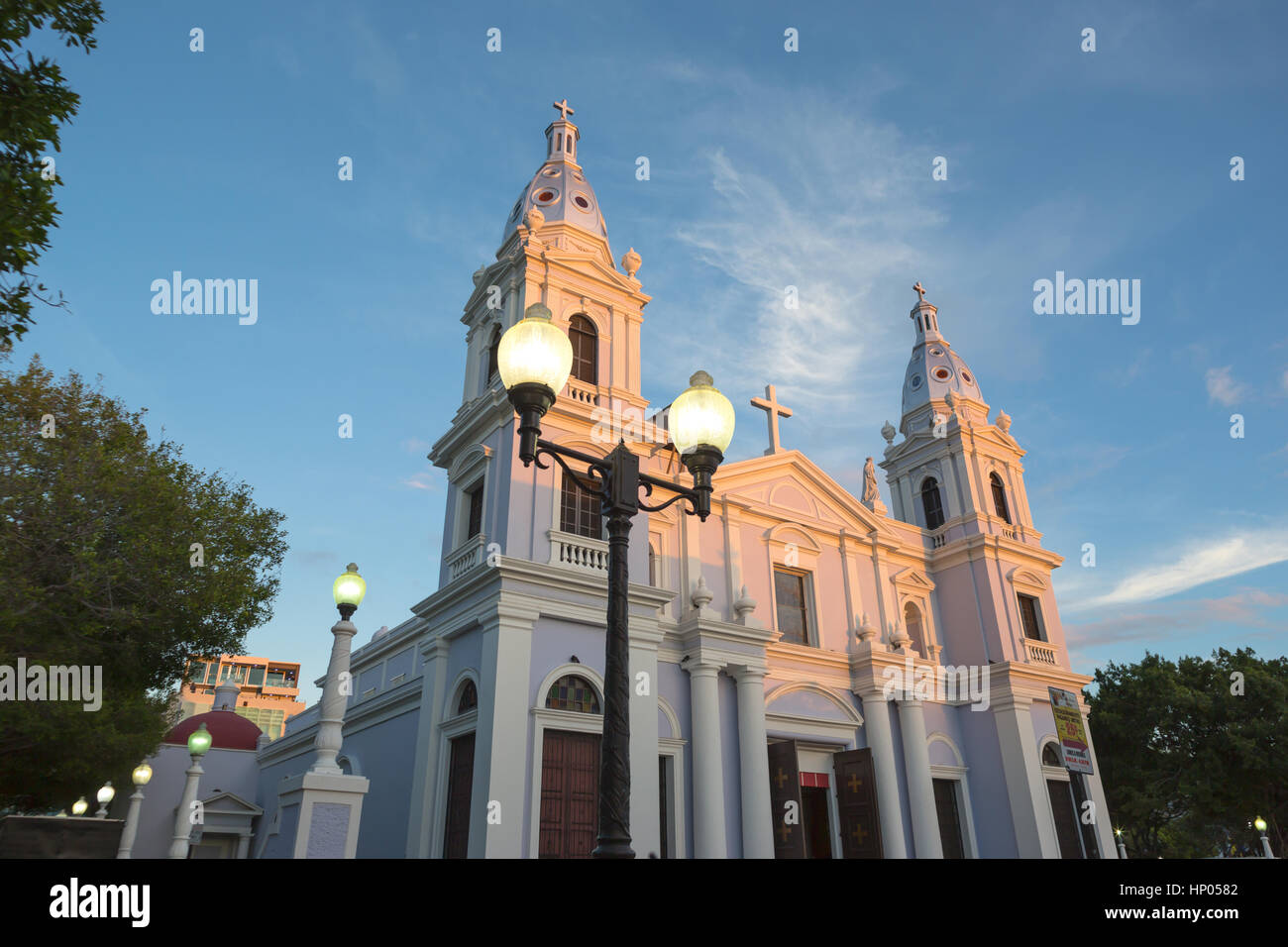 WEST FRONT CATEDRAL DE NUESTRA SENORA DE GUADALUPE (©FRANCISCO PORRATA ...