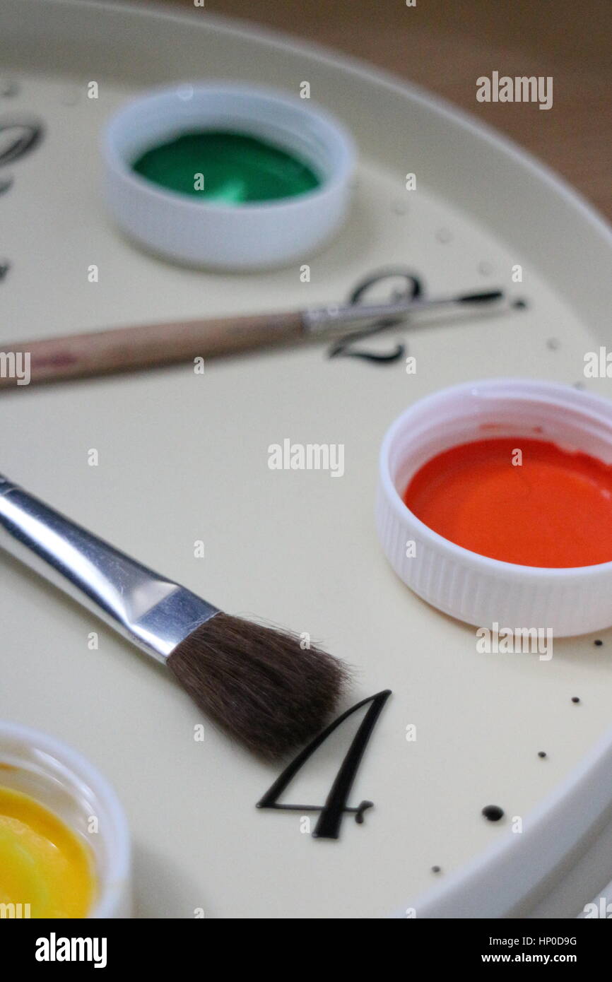 Time paint hi-res stock photography and images - Alamy
