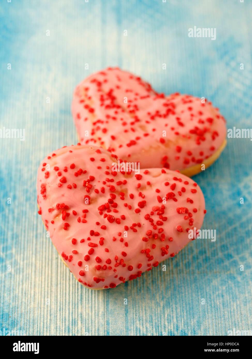 Heart shaped doughnuts hi-res stock photography and images - Alamy