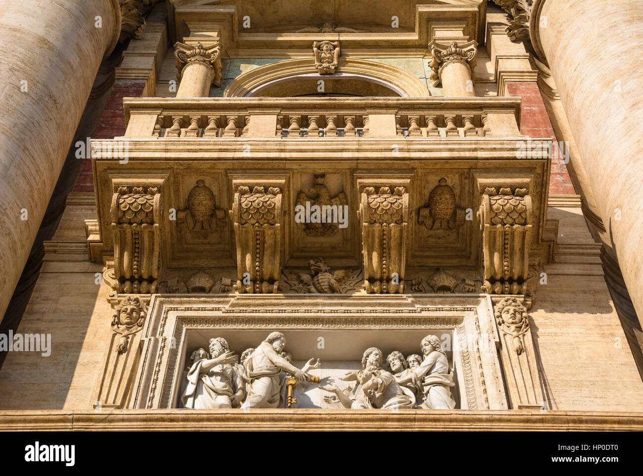 St. Peter's Basilica balcony used by Pope to address mass groups of ...
