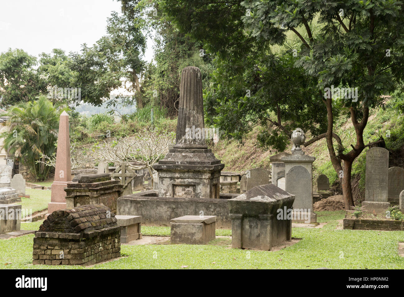 Old graves at cemetery hi-res stock photography and images - Alamy