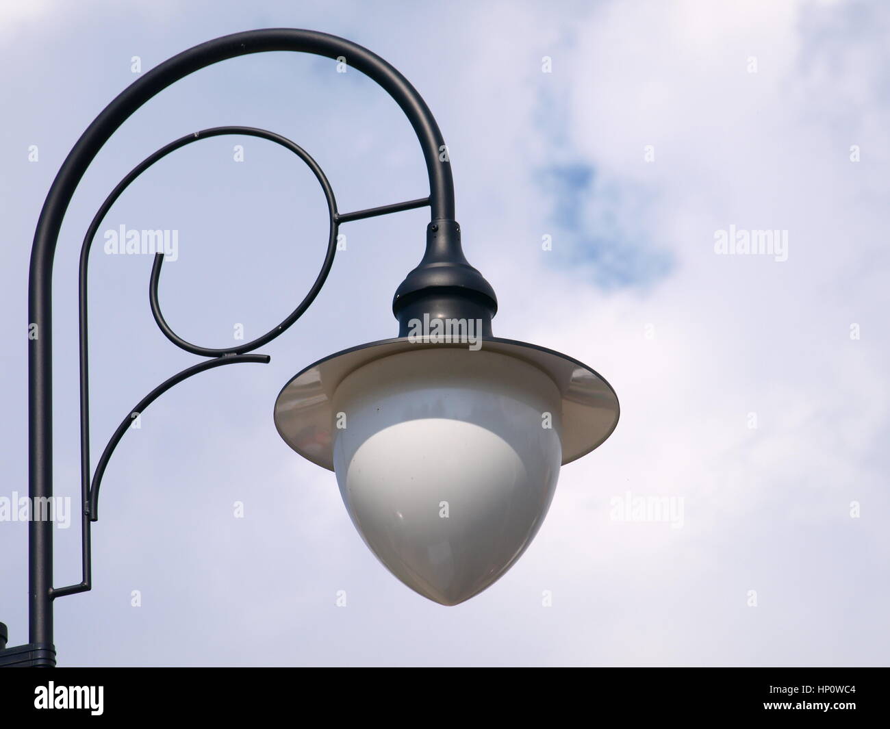 Modern street lighting pole hi-res stock photography and images - Alamy