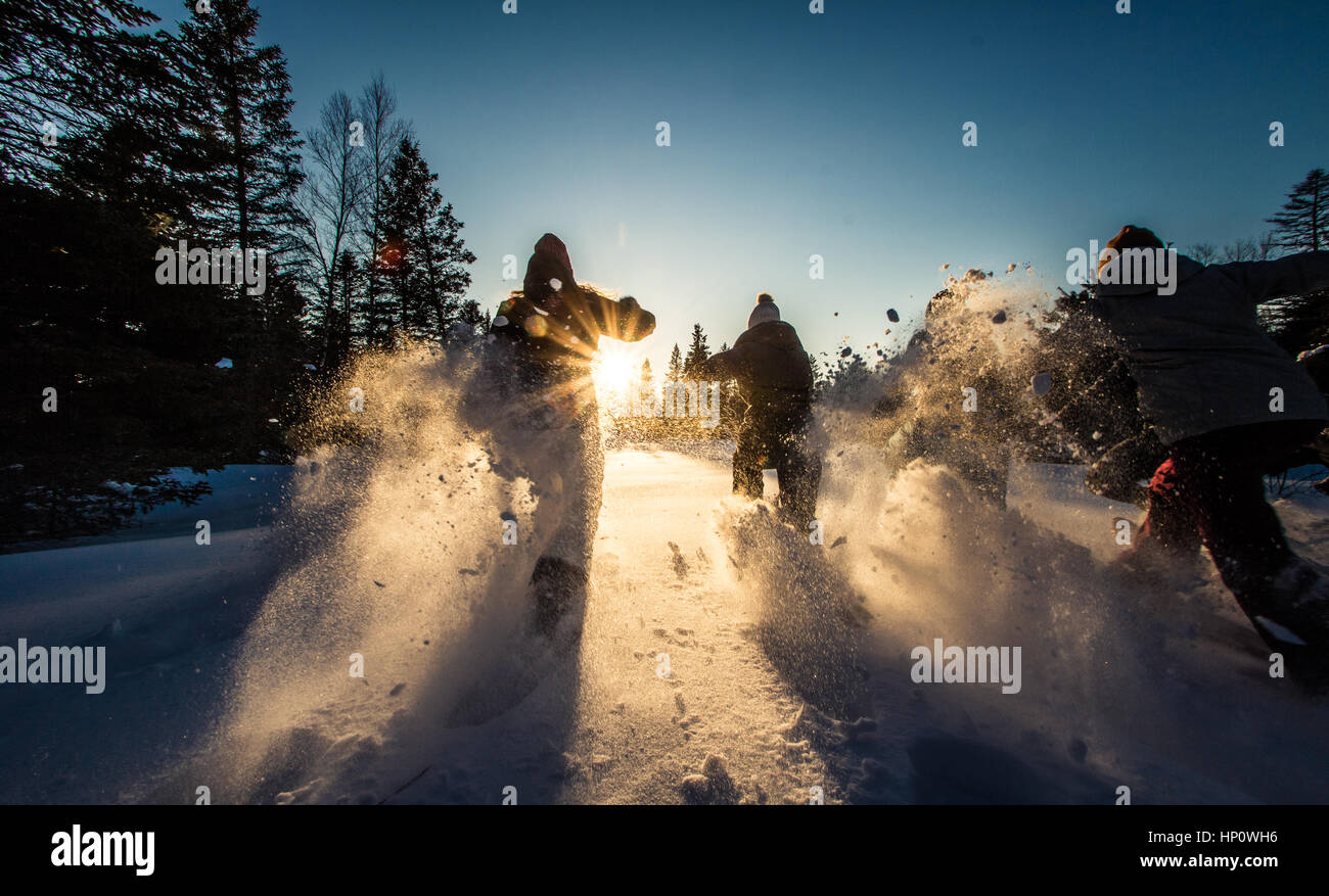 Walking towards the sunset hi-res stock photography and images - Alamy