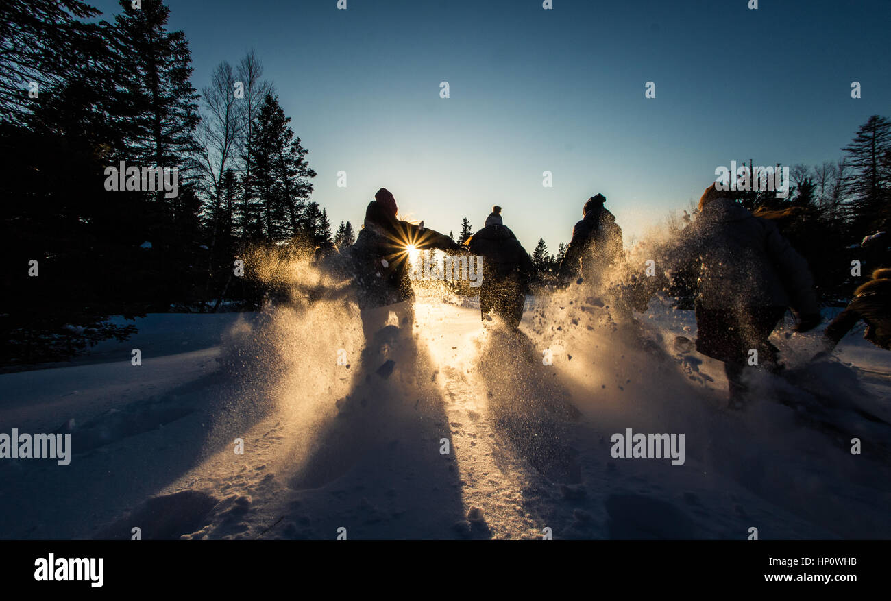 Women snowshoeing hi-res stock photography and images - Alamy